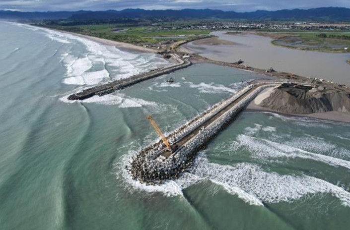 Water flows between Ōpōtiki seawalls for the first time | Opotiki ...